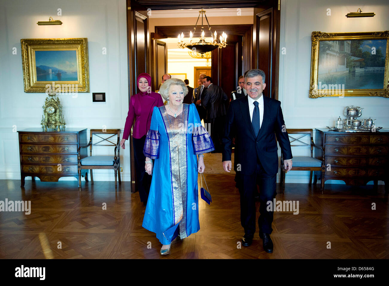 Queen Beatrix with President Abdullah Gul and Hayrunnisa Gul Queen ...