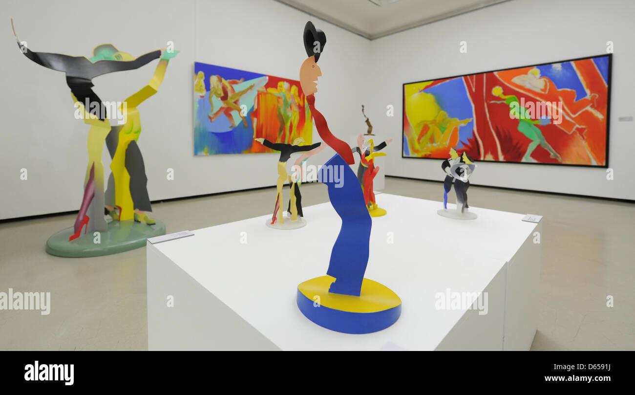 Allen jones sculpture hi-res stock photography and images - Alamy