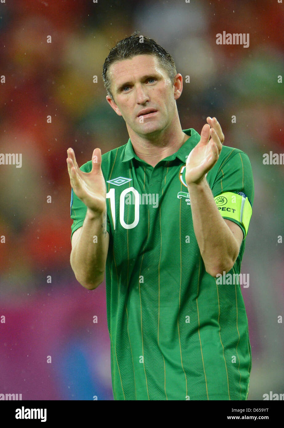 Ireland's Robert Keane applaude to the fans after the UEFA EURO 2012 ...