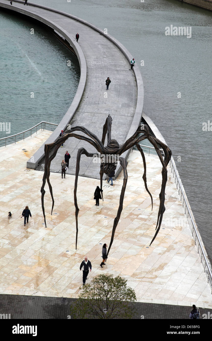 Louise bourgeois the spider hi-res stock photography and images - Alamy