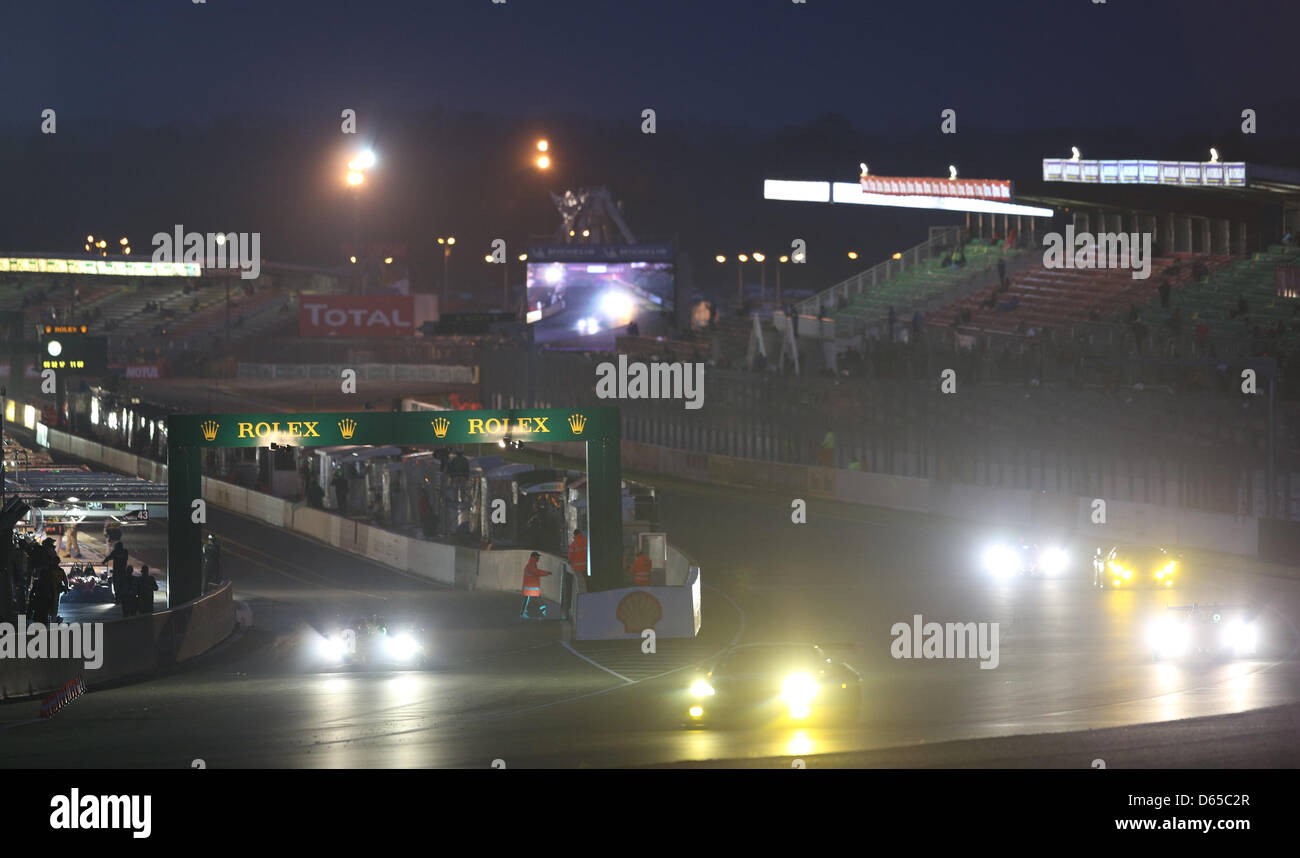 The start of the 24 hours of le mans hi-res stock photography and ...