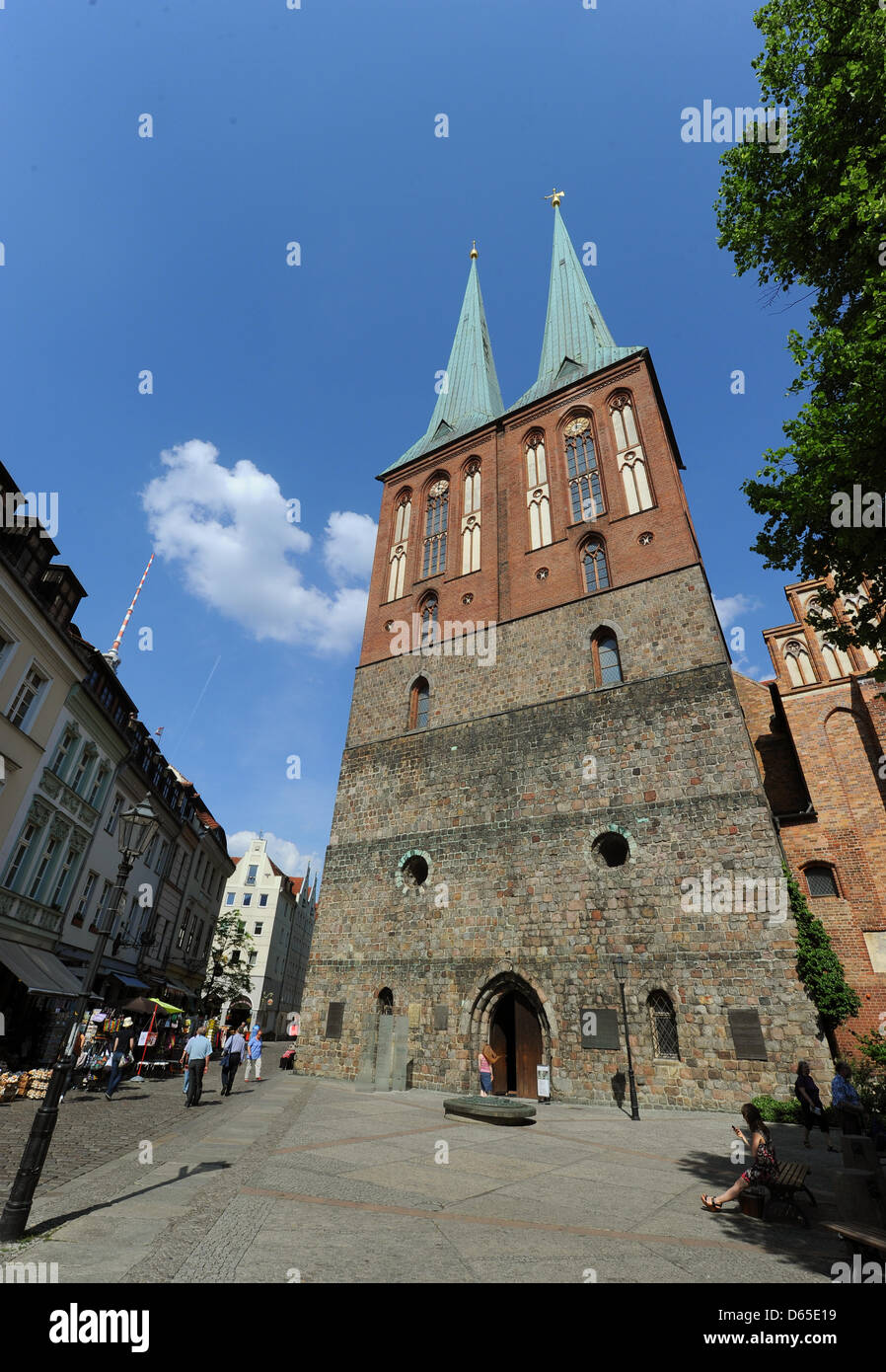 View of the Nikolaikirche (Saint Nicholas Church), Berlin's oldest ...