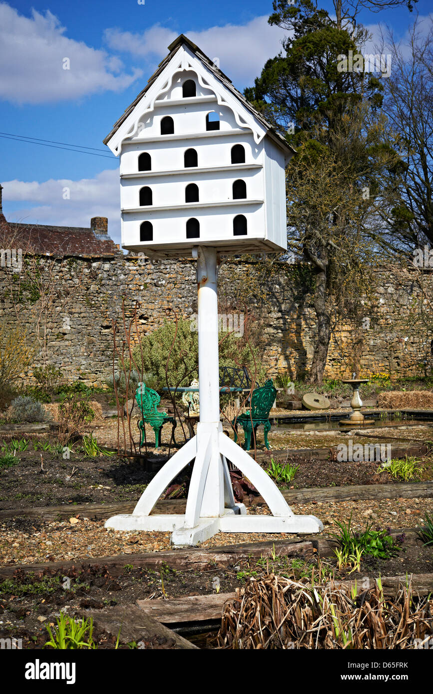 Dovecot hi-res stock photography and images - Alamy