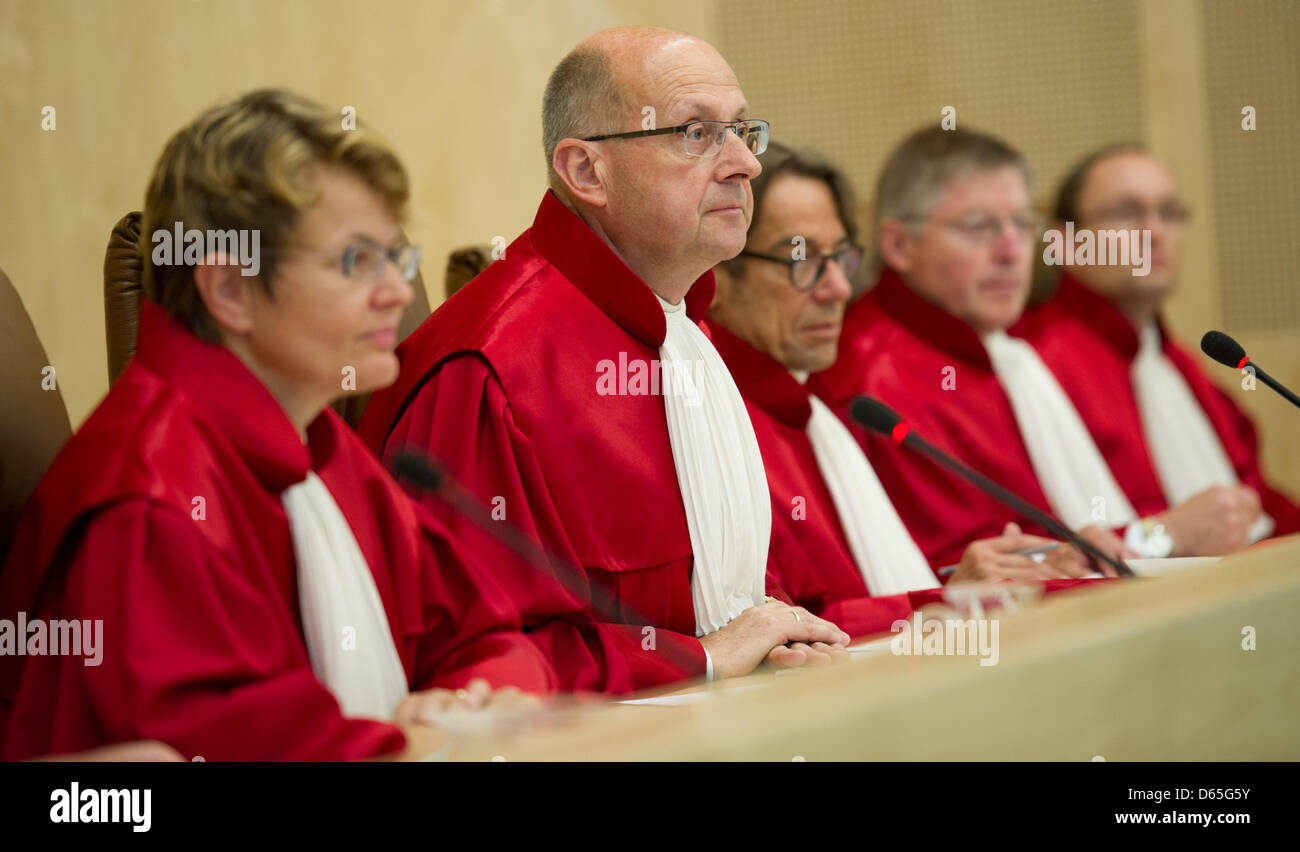 Court proceedings hi-res stock photography and images - Alamy