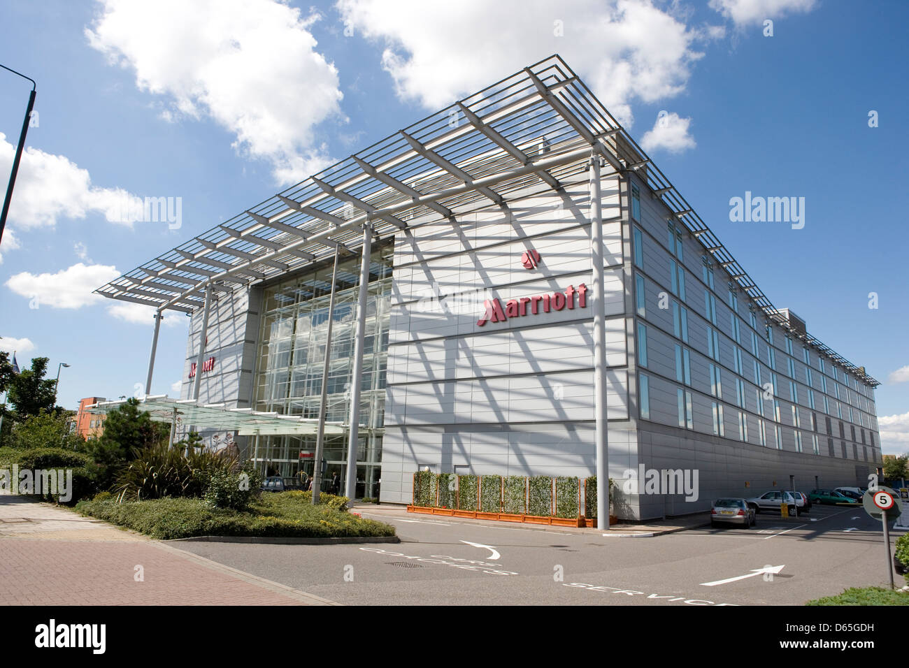 Marriott hotel Heathrow London England Stock Photo - Alamy