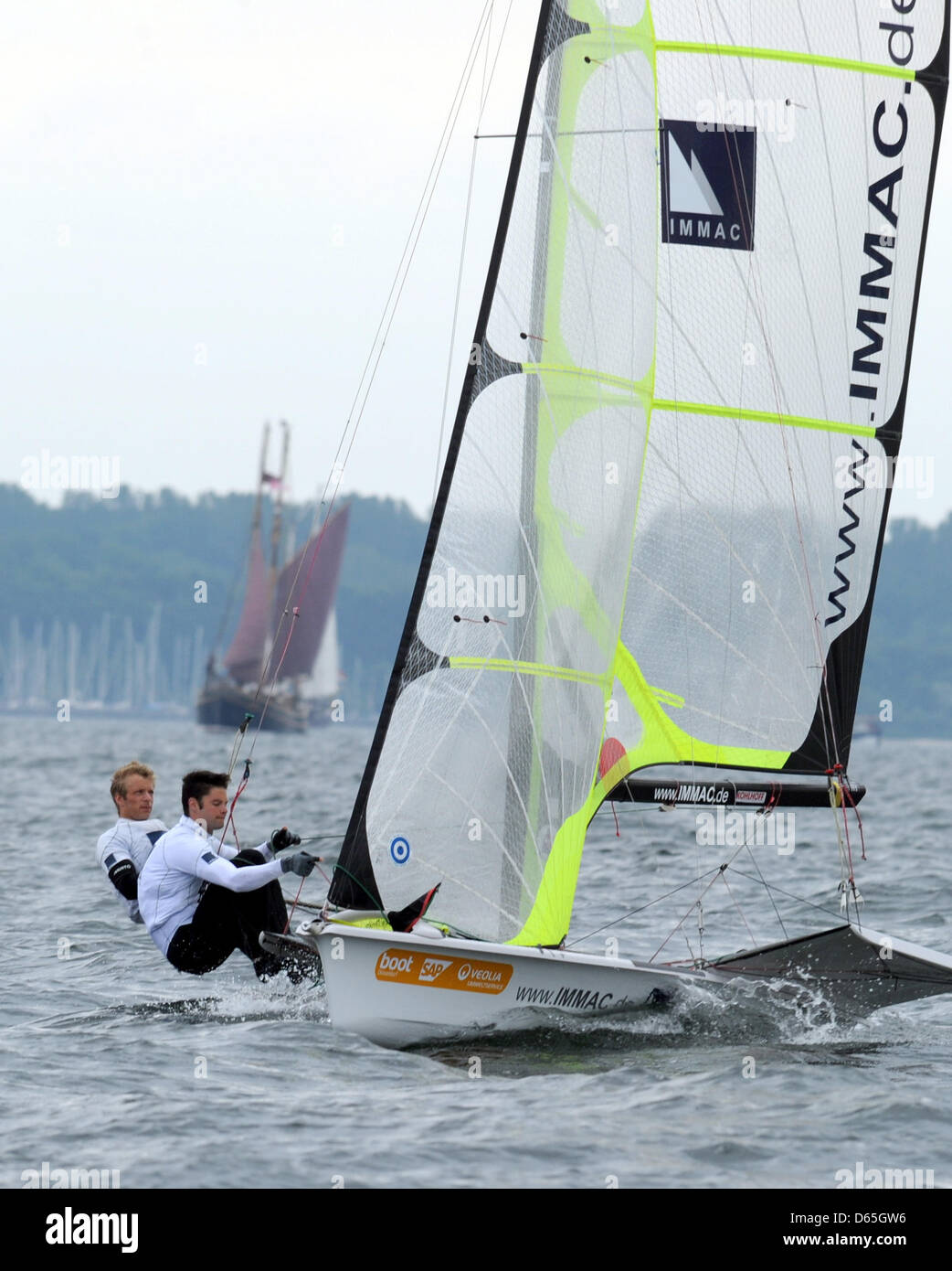 German sailors Julian Ramm and Oliver Lewin sail with their 49er class ...