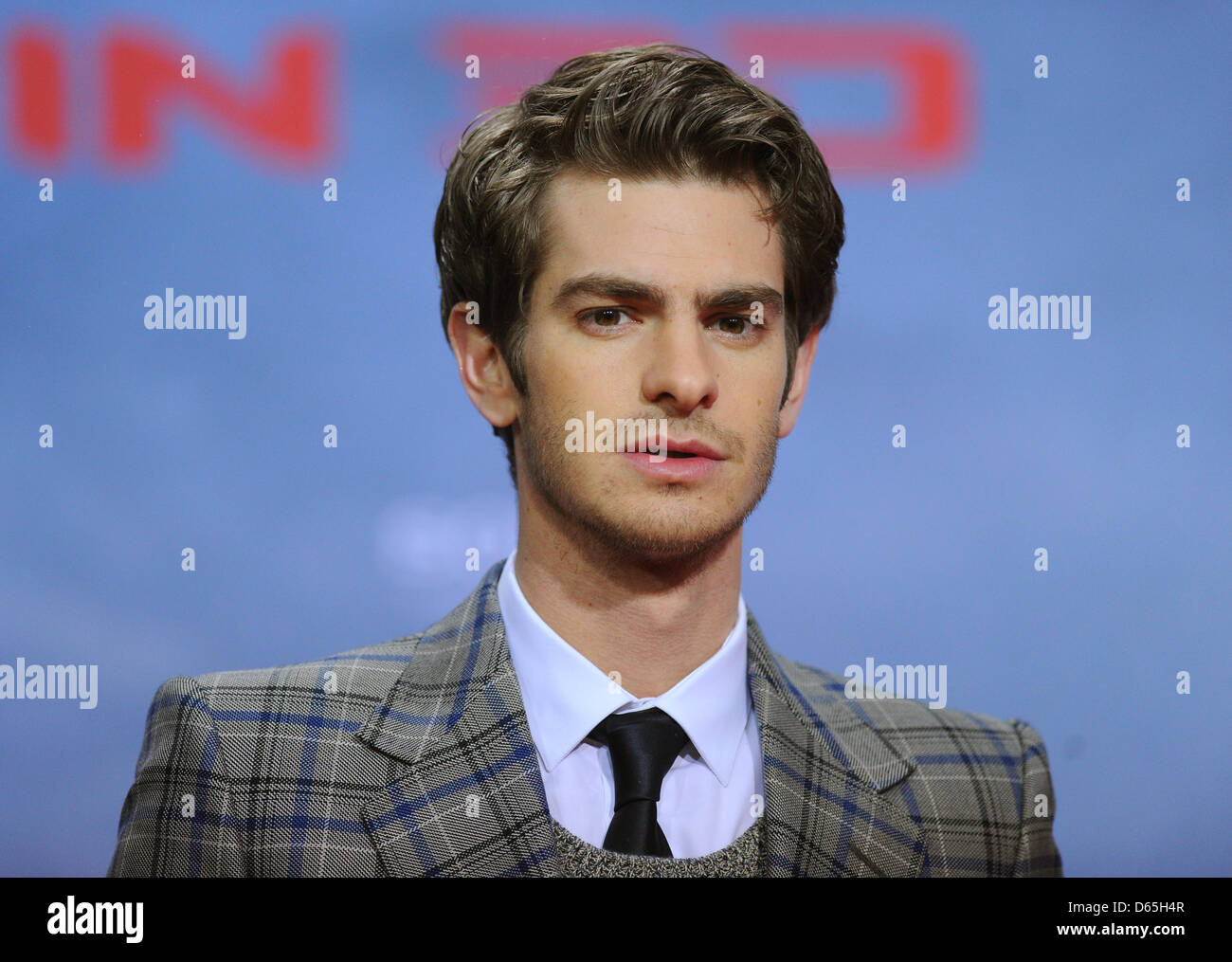 Actor Andrew Garfield arrives for the premiere of the film 'The Amazing ...