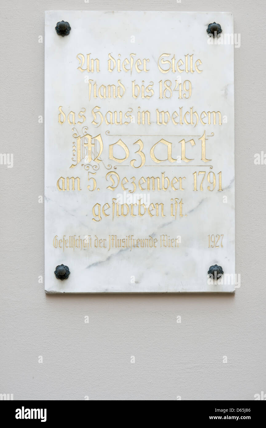 Memorial Slab Stock Photos & Memorial Slab Stock Images - Alamy