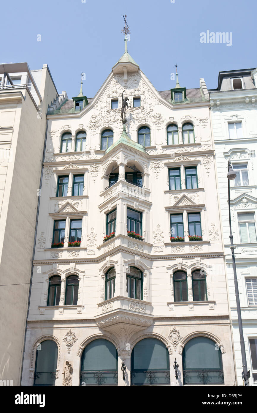 Ornamented building hi-res stock photography and images - Alamy