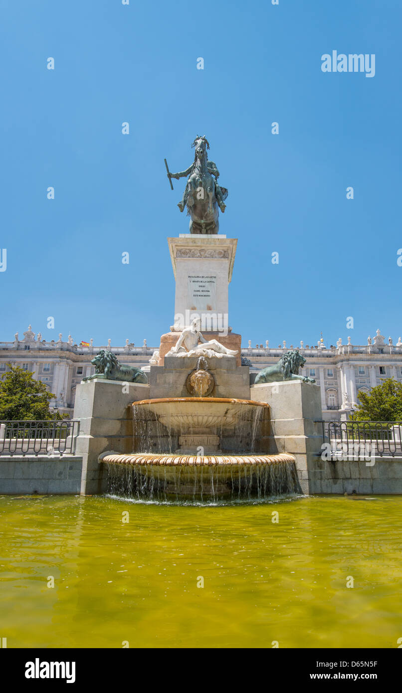 Madrid Plaza de Oriente Statue of Felipe IV Stock Photo - Alamy