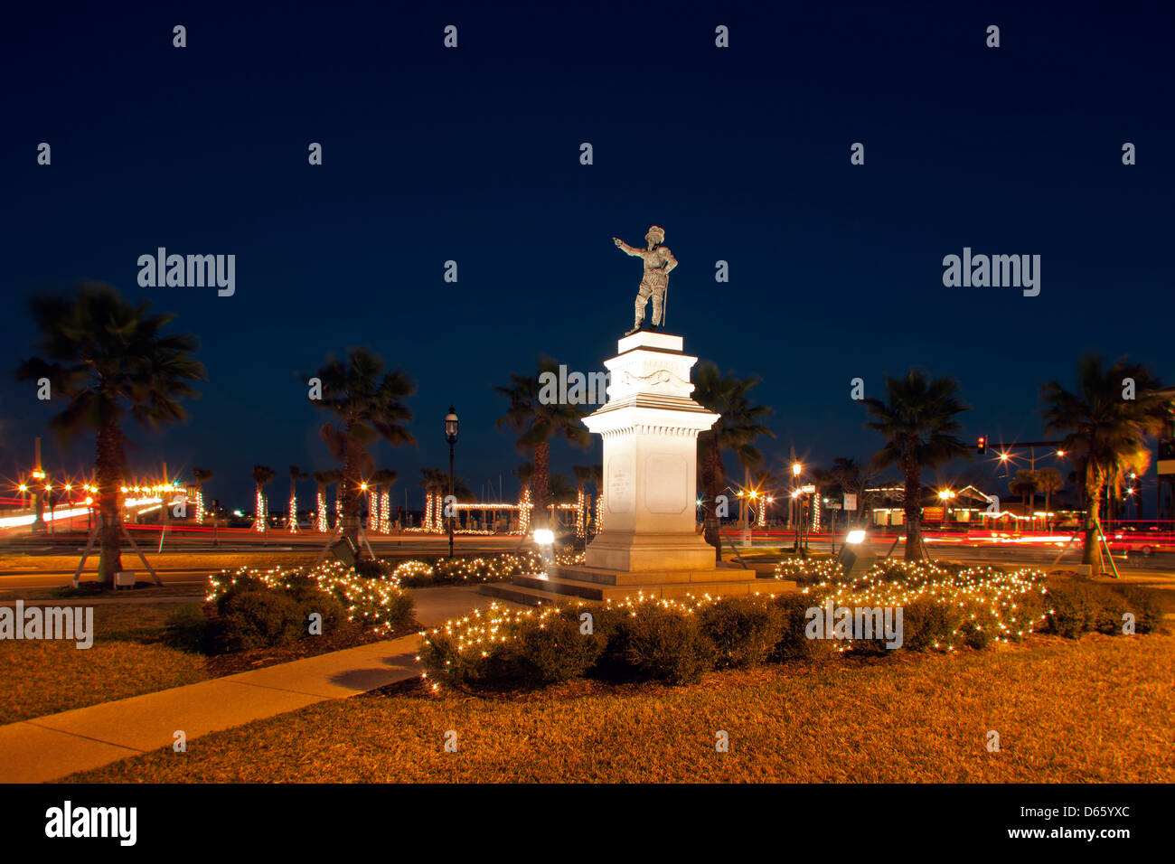 JUAN PONCE DE LEON STATUE CATHEDRAL PLAZA SAINT AUGUSTINE FLORIDA USA ...
