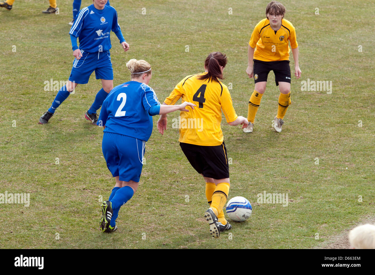 Football action ladies hi-res stock photography and images - Alamy