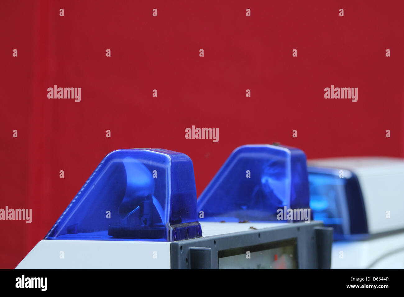 Ambulance traffic signal hi-res stock photography and images - Alamy