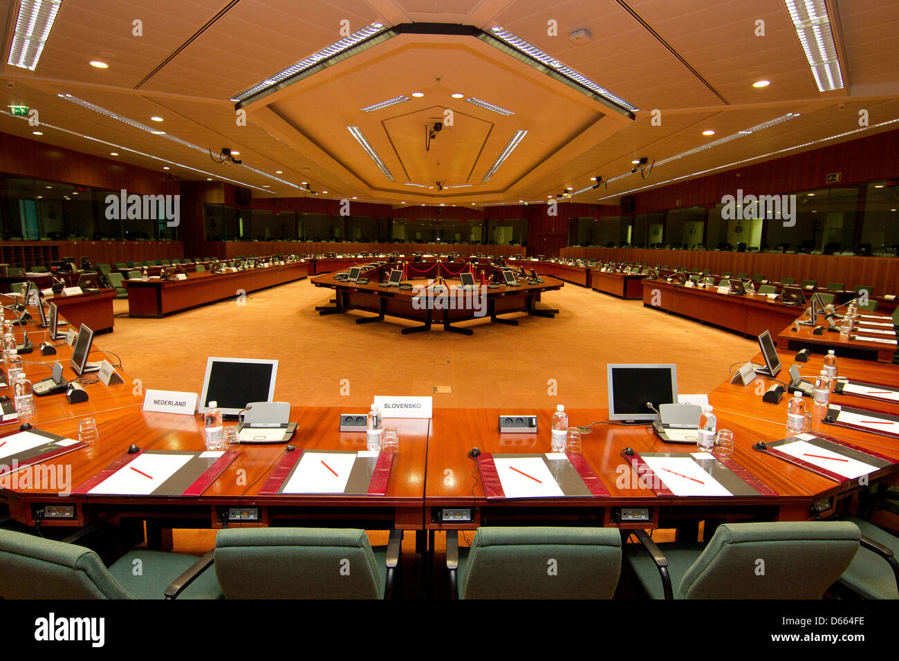 Council chamber hi-res stock photography and images - Alamy