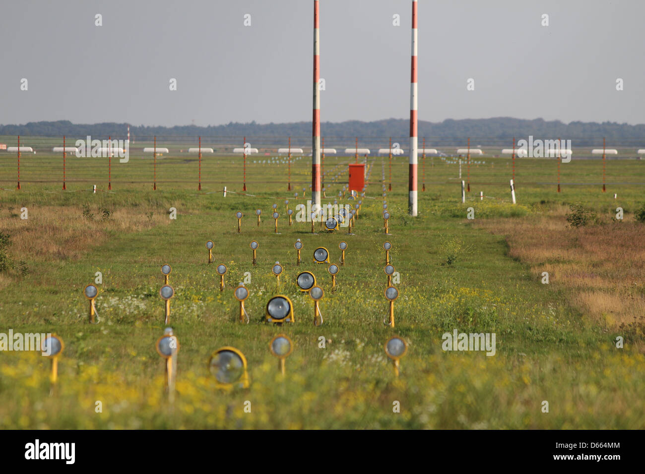 Airfield beacon hi-res stock photography and images - Alamy