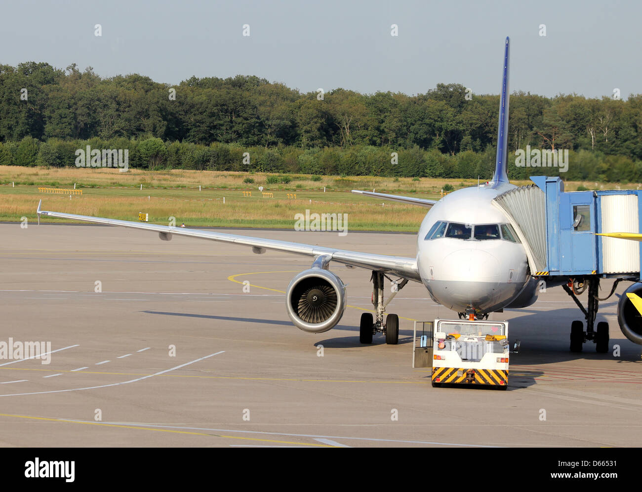 plain towing vehicle Stock Photo - Alamy