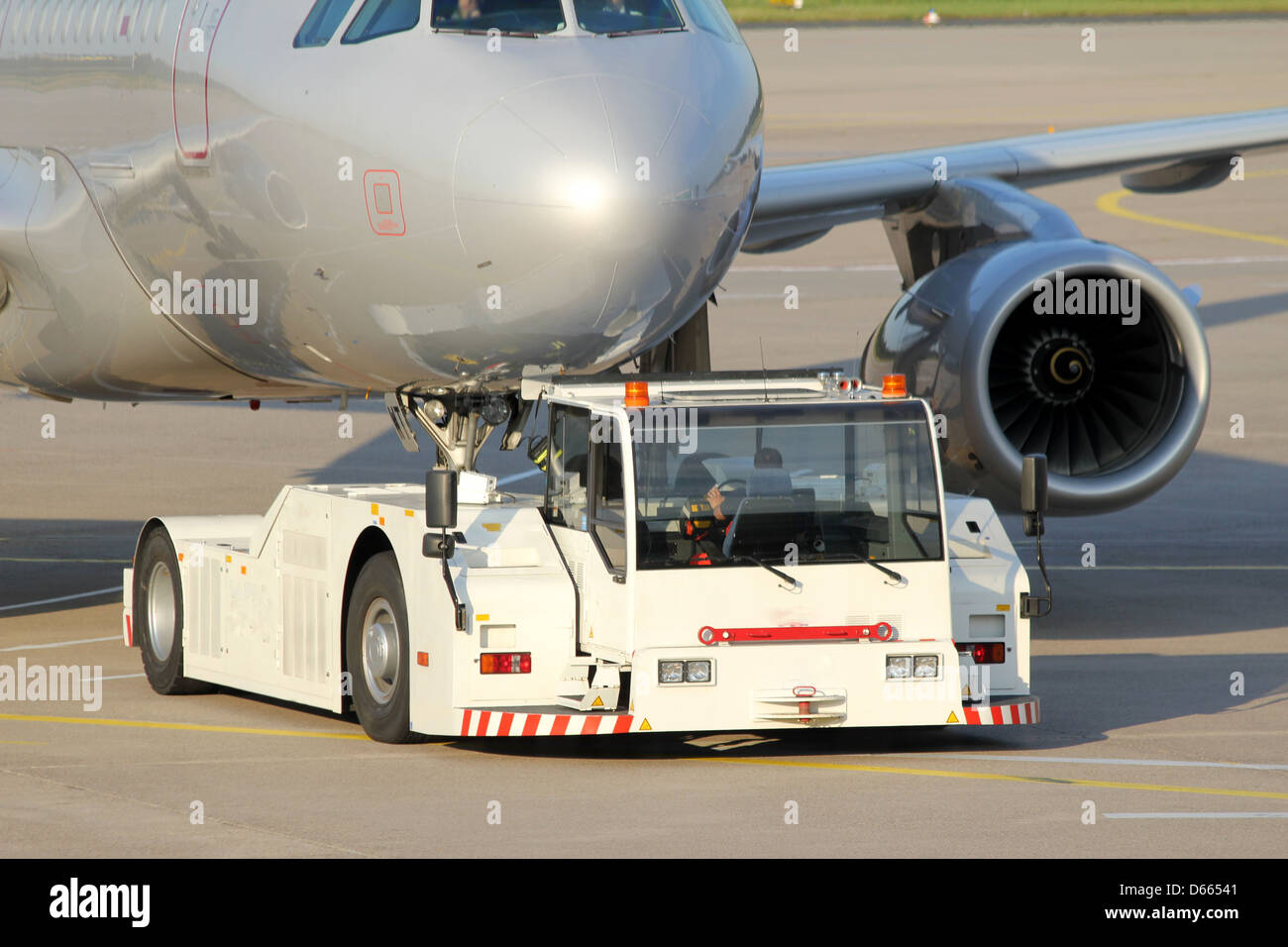 plain towing vehicle Stock Photo - Alamy