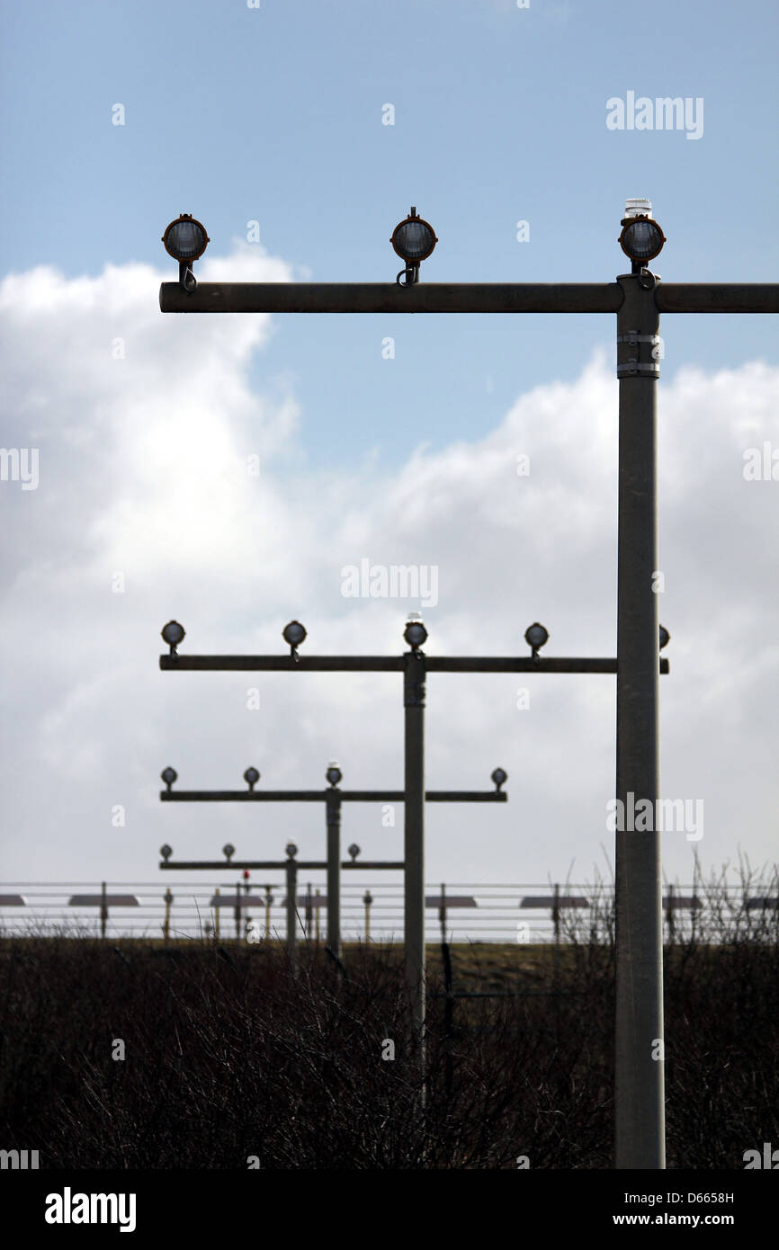 Aviation beacon hi-res stock photography and images - Alamy