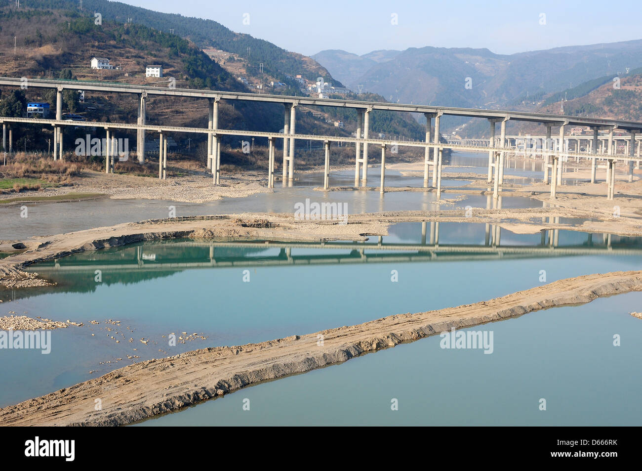 highway overpass bridge expressway turnpike river water valley green ...