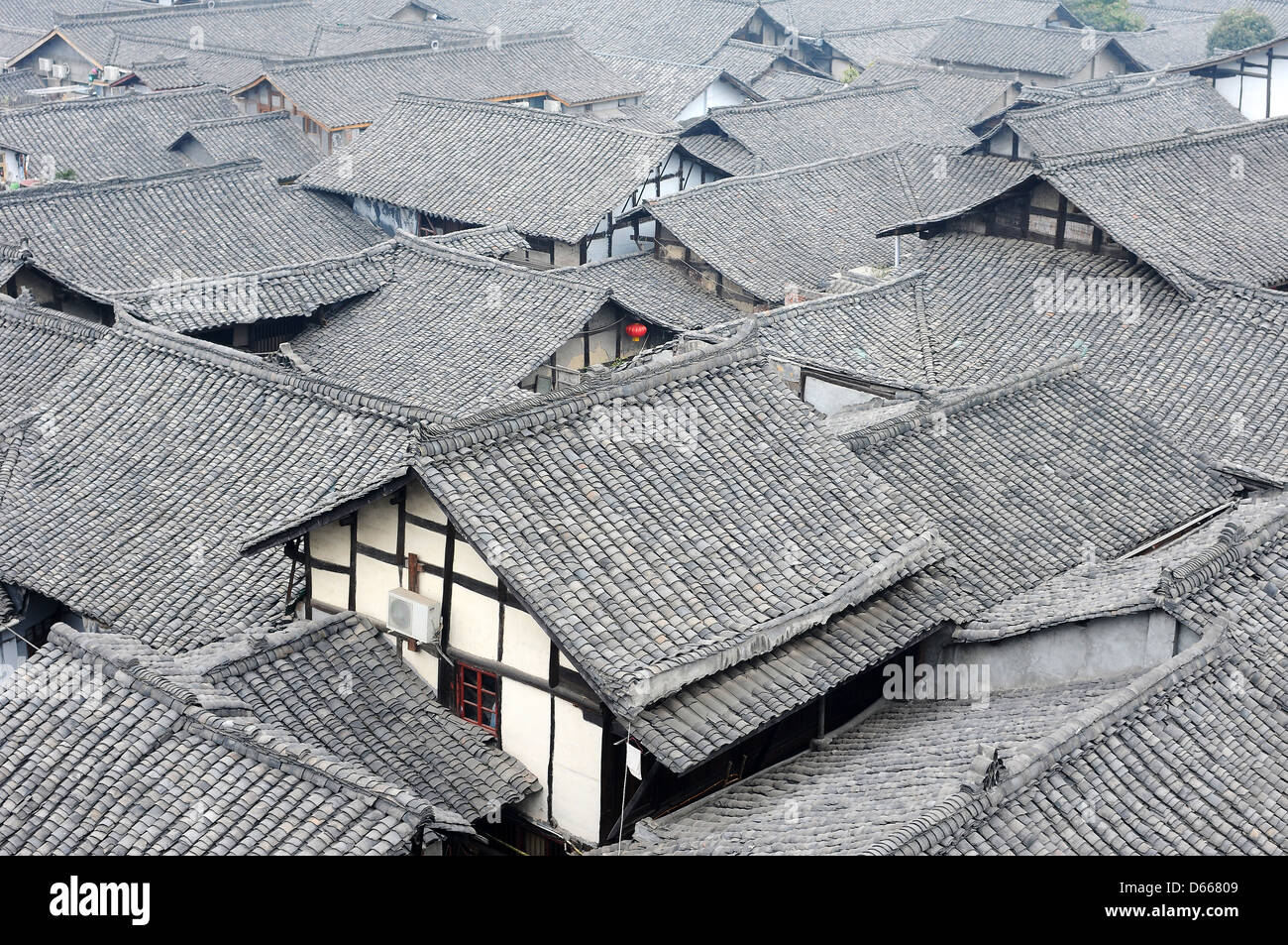 Roofs of Chinese ancient buildings in Sichuan, China Stock Photo - Alamy
