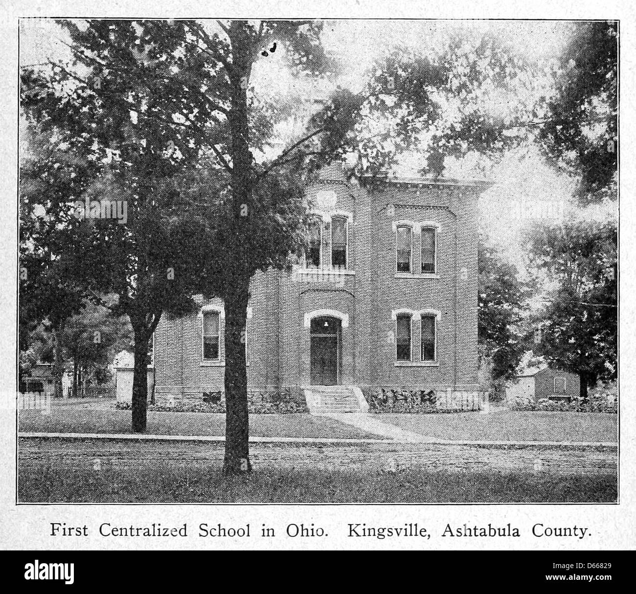 This photograph comes from a 1920 study on rural school conditions in ...