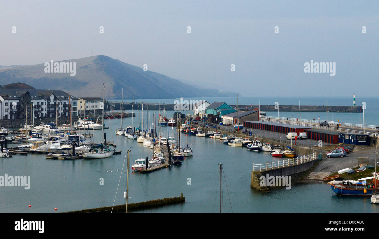 Aberystwyth marina harbour boats hi-res stock photography and images ...