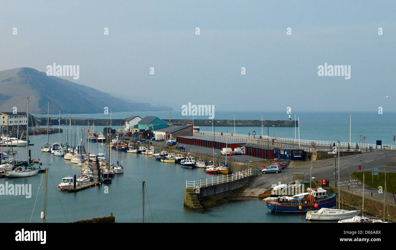 Aberystwyth marina harbour boats hi-res stock photography and images ...