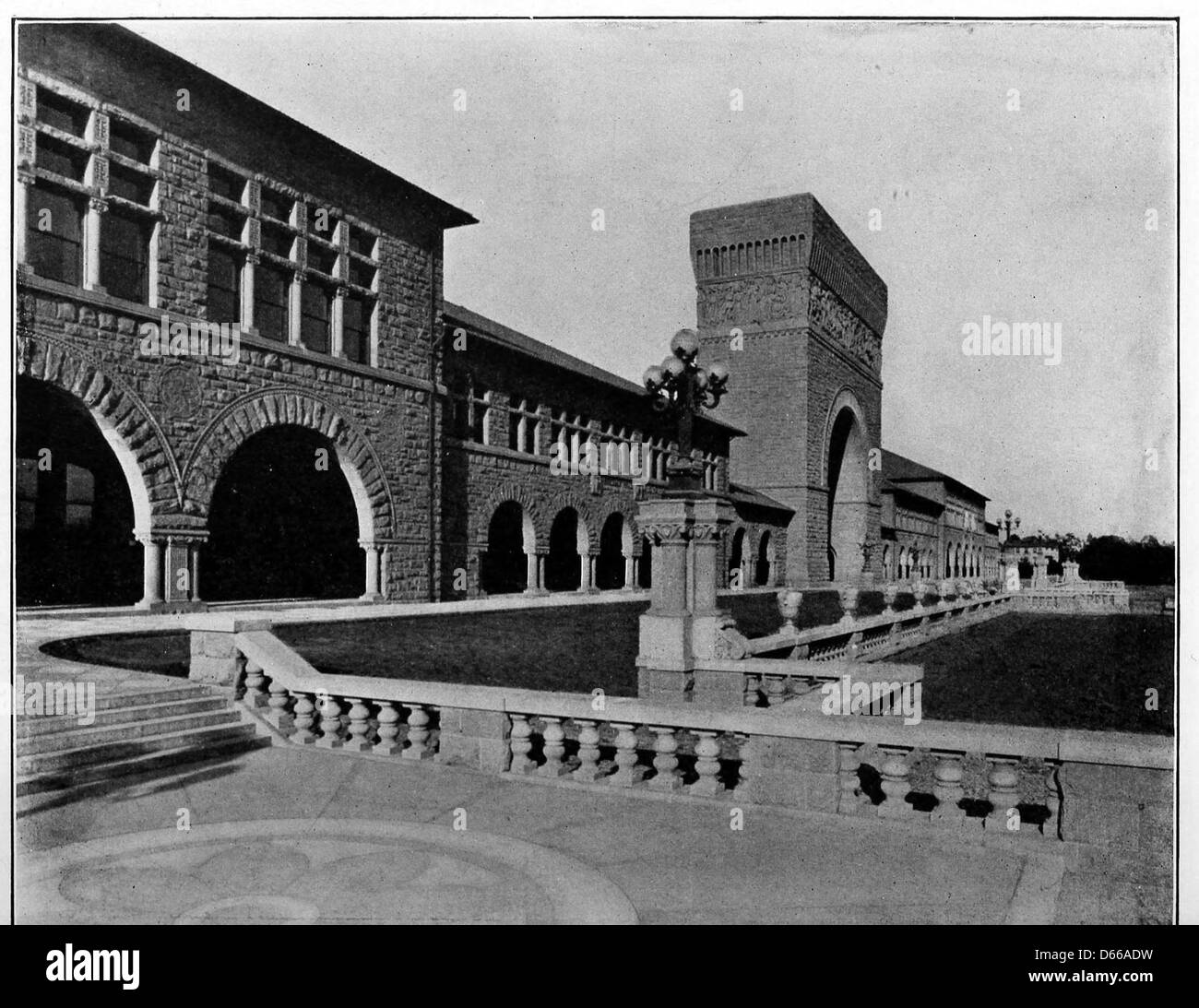 This 1905 photograph captures a scene from Stanford University ...