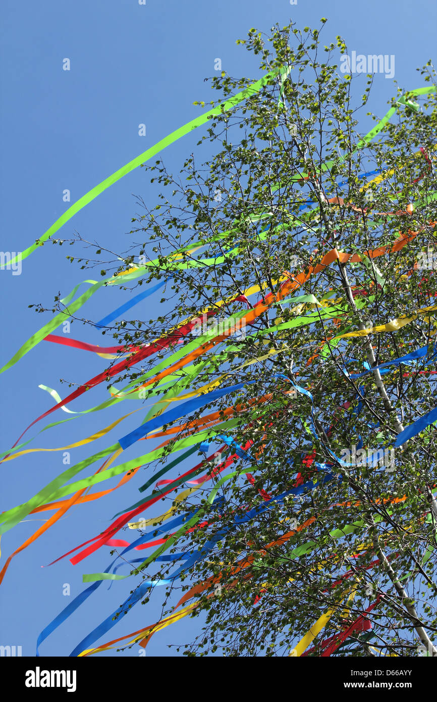 Maypole hi-res stock photography and images - Alamy