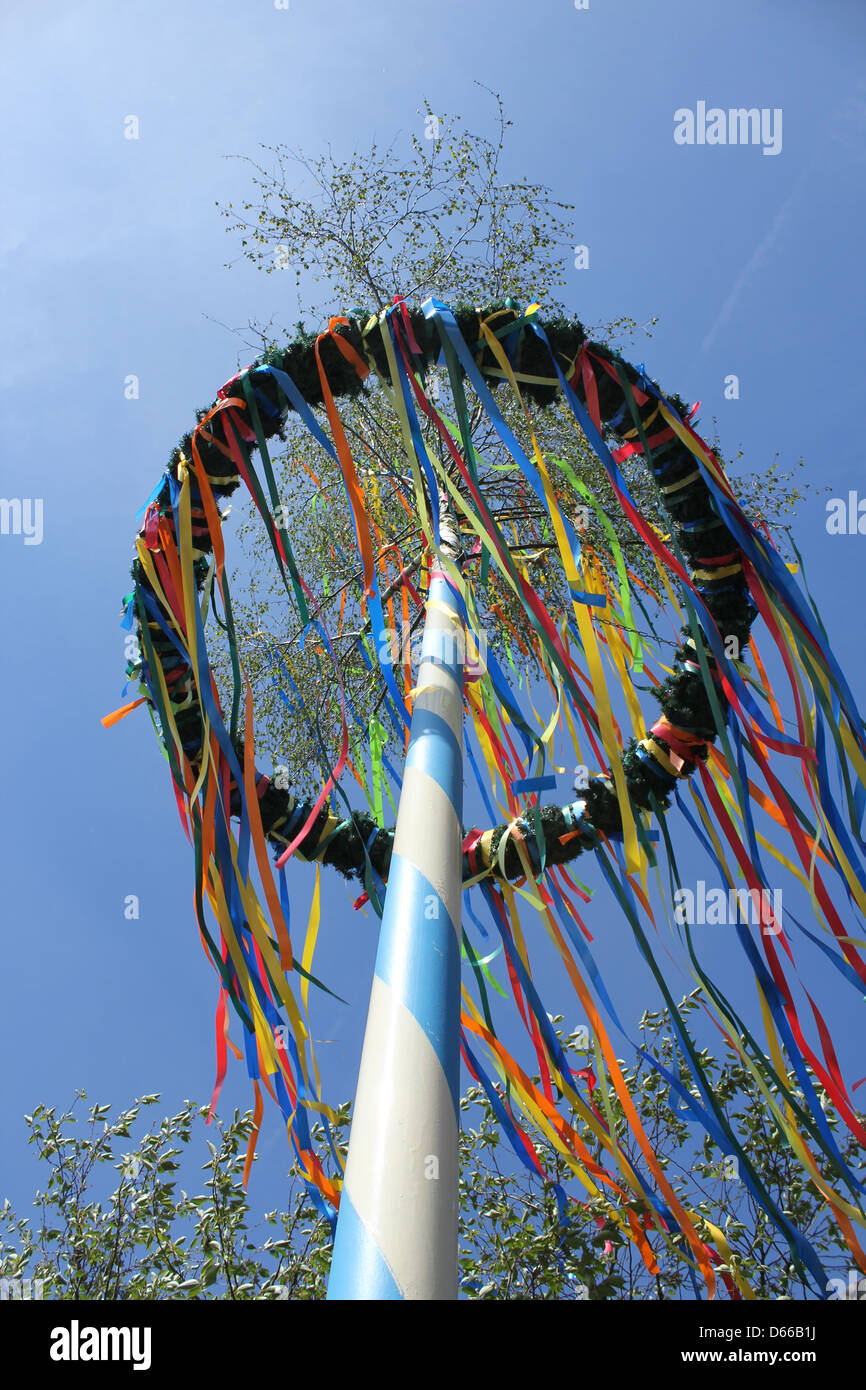 german maypole Stock Photo: 55459422 - Alamy