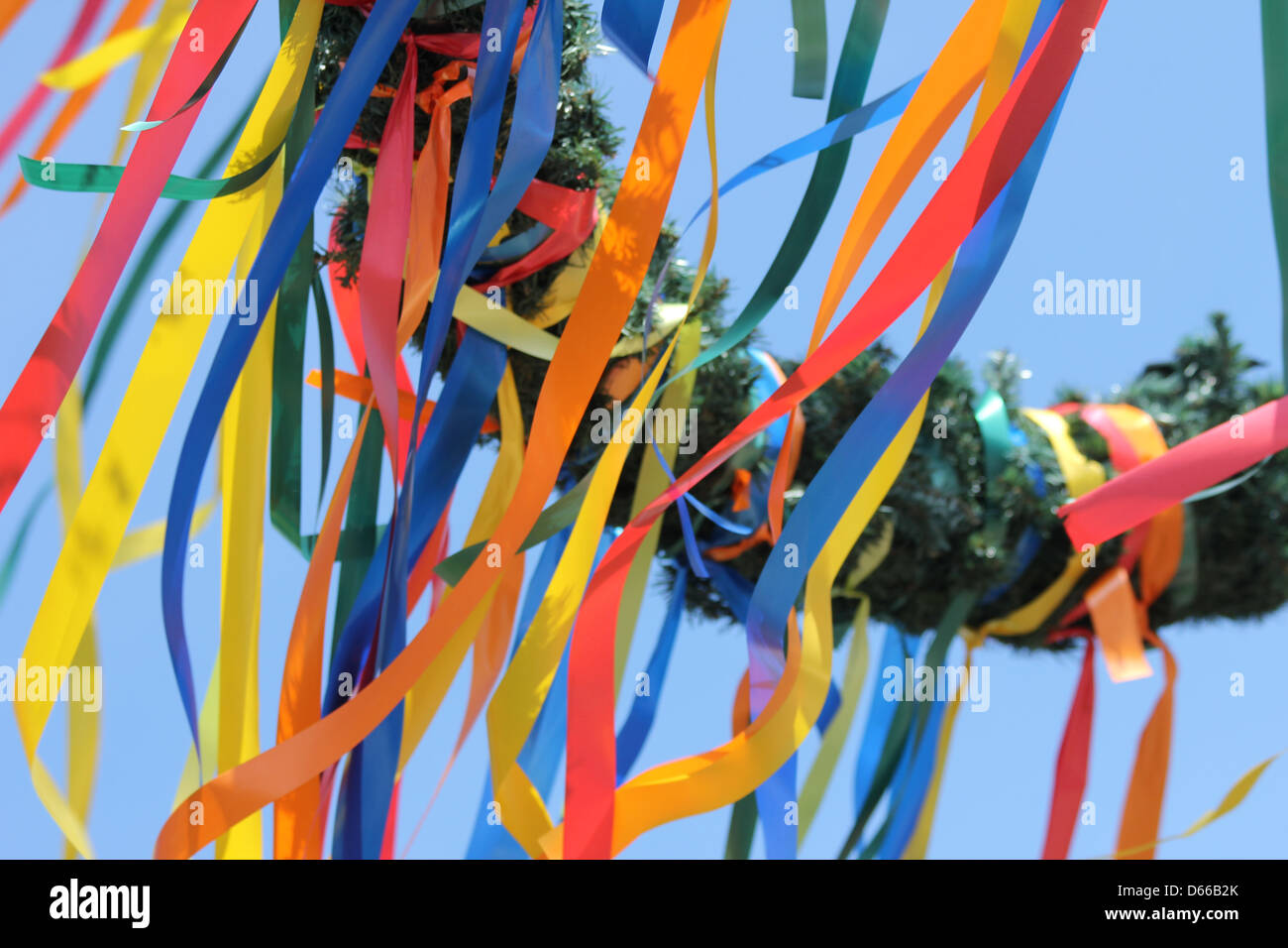 Maypole hi-res stock photography and images - Alamy