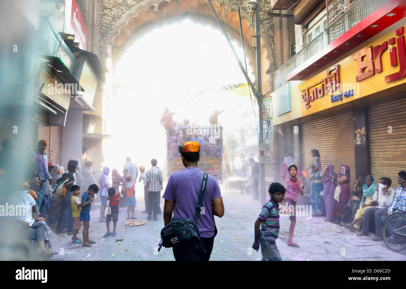 Holi gate hi-res stock photography and images - Alamy