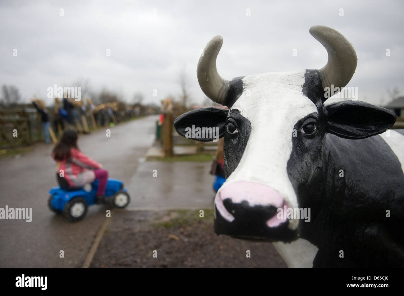 Cow statue at farm Stock Photo - Alamy