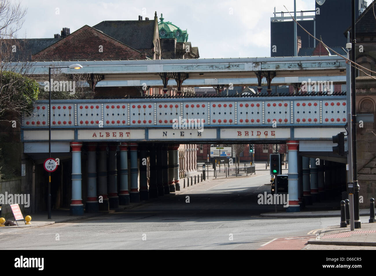 Middlesbrough railway station hi-res stock photography and images - Alamy