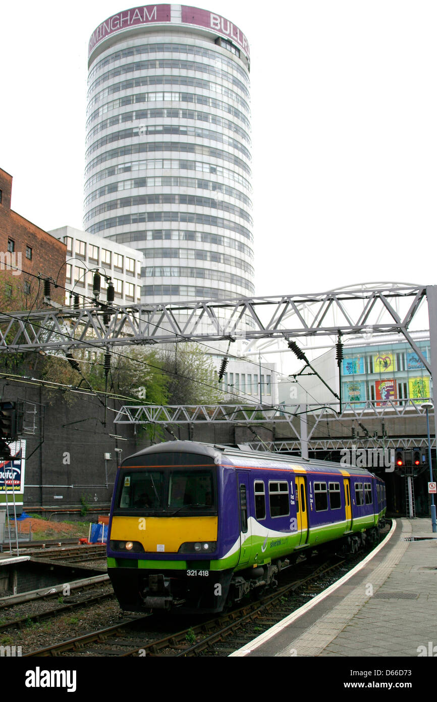 Silverlink Trains class 321, Birmingham New Street station, West ...