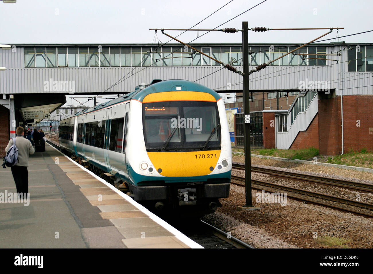 Anglia 170271 leaving platfrom 4 on its way to March, Peterborough ...