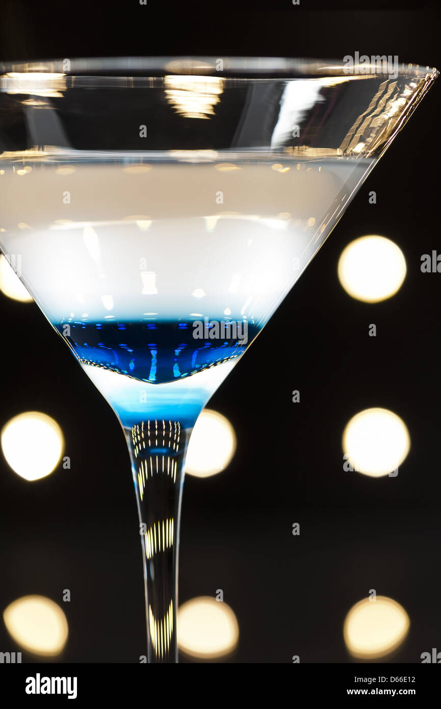 Cocktails on the disco dance floor Stock Photo - Alamy