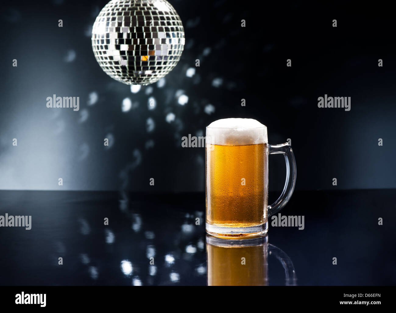 Bier on Disco Bar with natural colors Stock Photo - Alamy