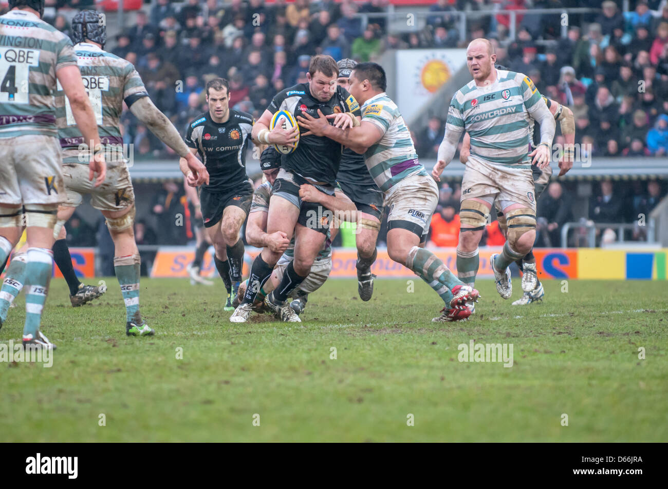 Exeter Chiefs charge forward during the Aviva Premiership match between ...
