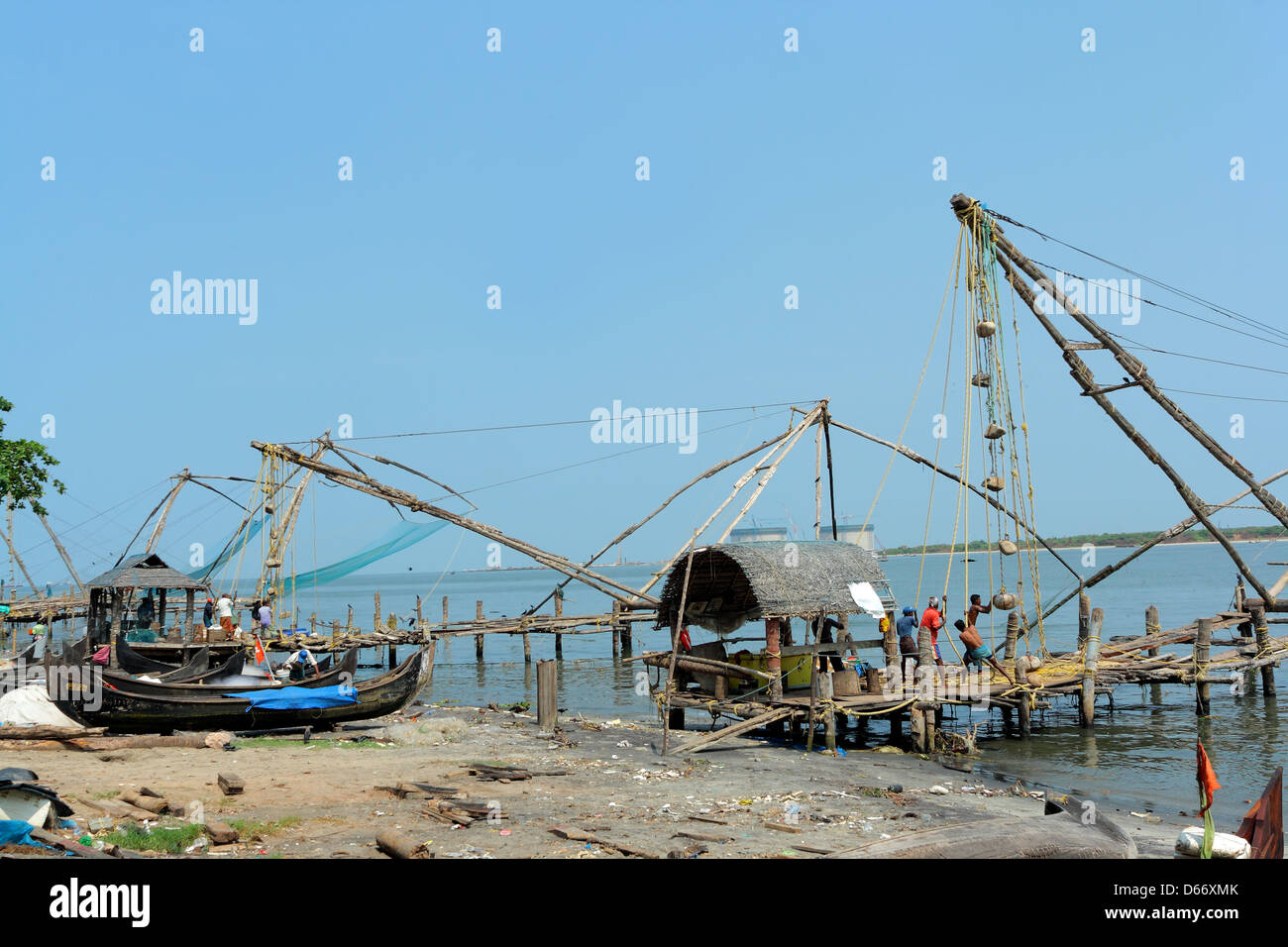 Chinese fishing net or Cheena vala, Kochi, Kerala, India Stock Photo ...