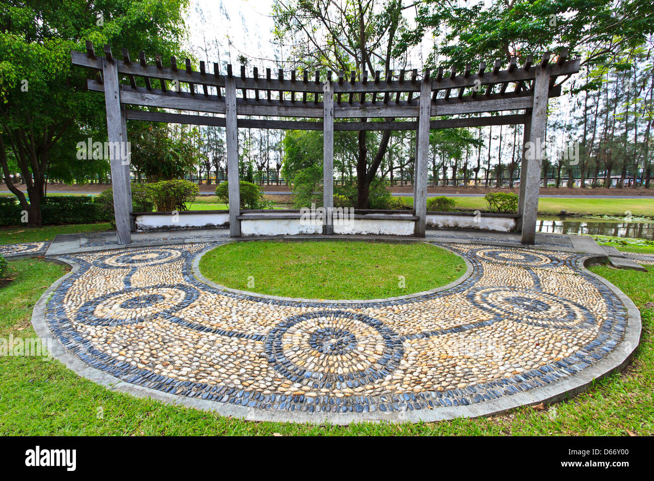 Chinese rock garden hi-res stock photography and images - Alamy