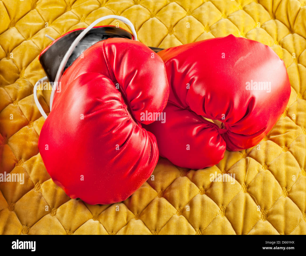 Big red blue boxing hi-res stock photography and images - Alamy