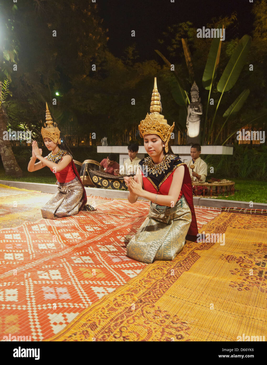 traditional Lao Khon dancers, Luang Prabang, Laos Stock Photo - Alamy