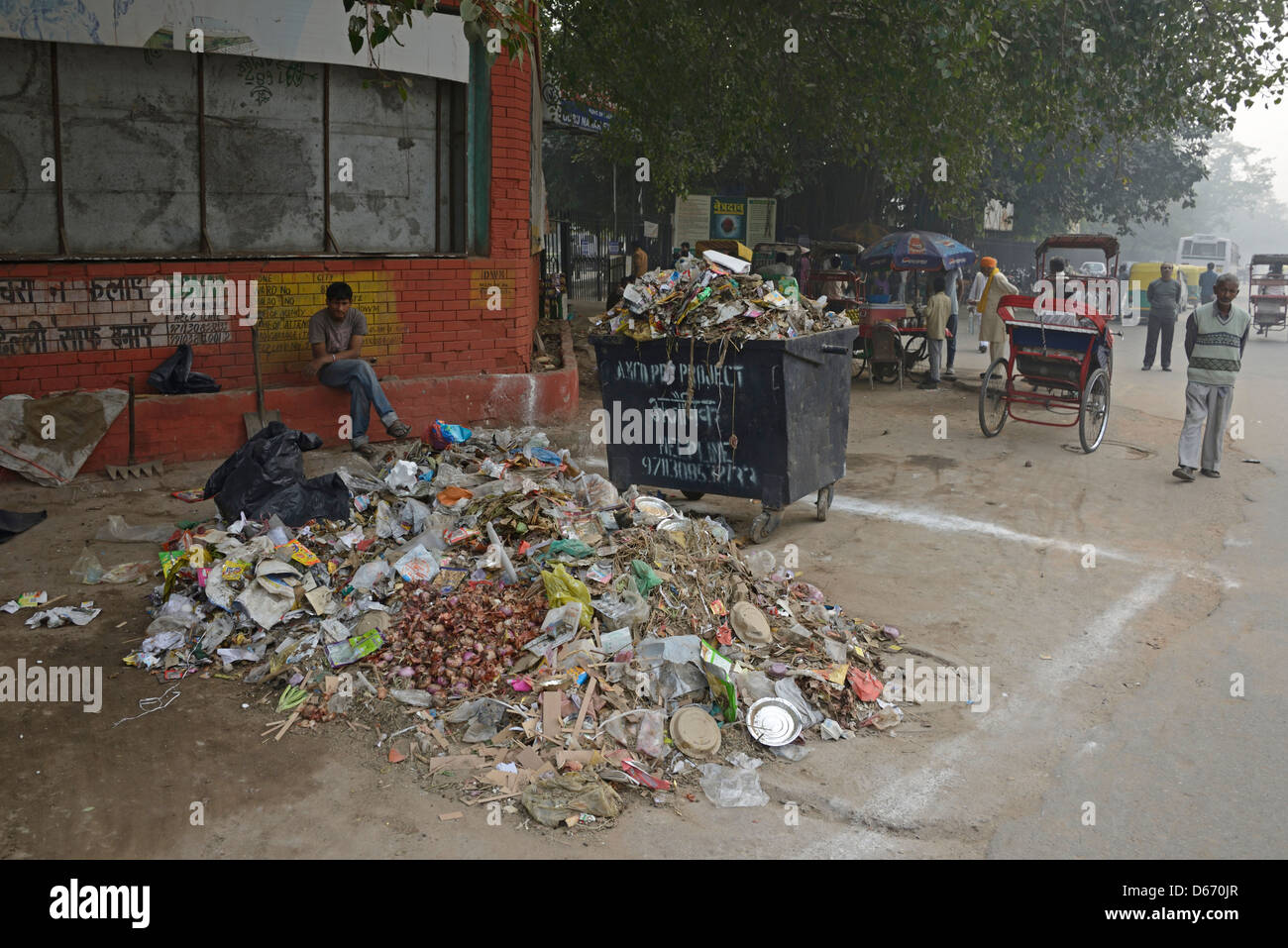 Old delhi delhi india delhi slums indian slums refuse garbage hi-res ...