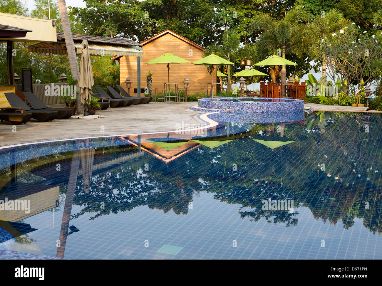 Swimming pool by the sea in Thailand Stock Photo - Alamy