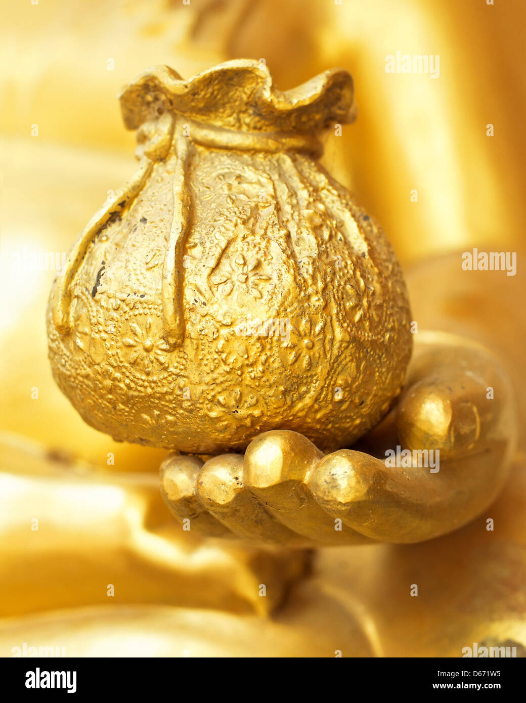 Money pouch hi-res stock photography and images - Alamy