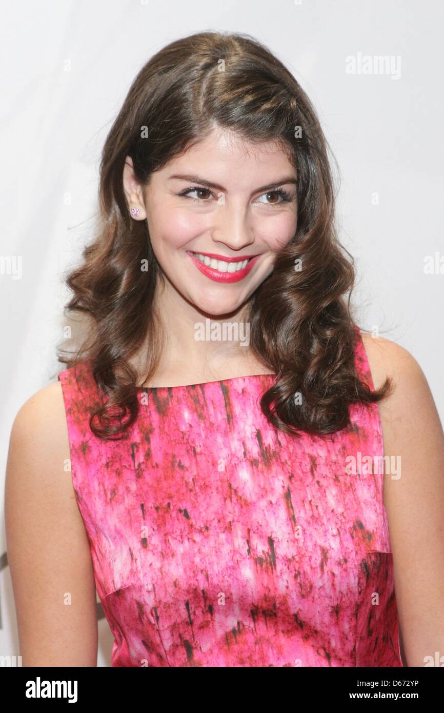 Nikki yanofsky hi-res stock photography and images - Alamy