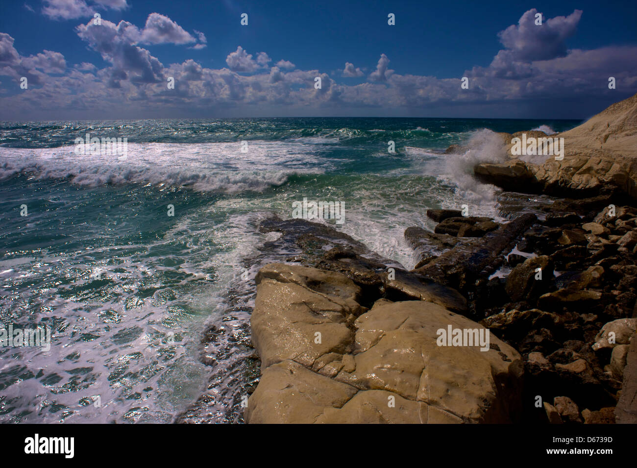 Ras-an-Nakura, famous Grottos, a geologic formation on the border ...