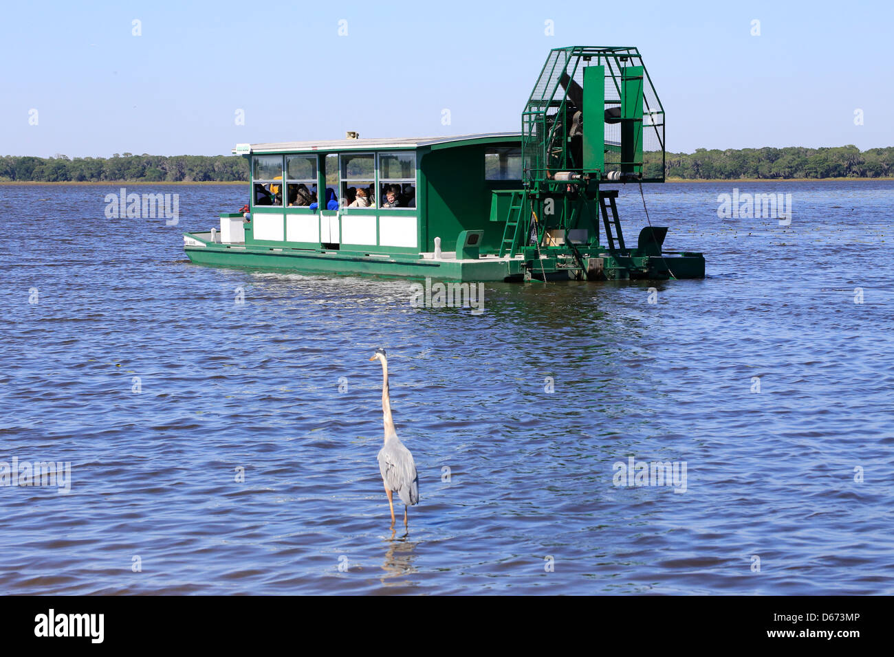 Tour boat in the Myakka River State Park in Florida USA Stock Photo - Alamy