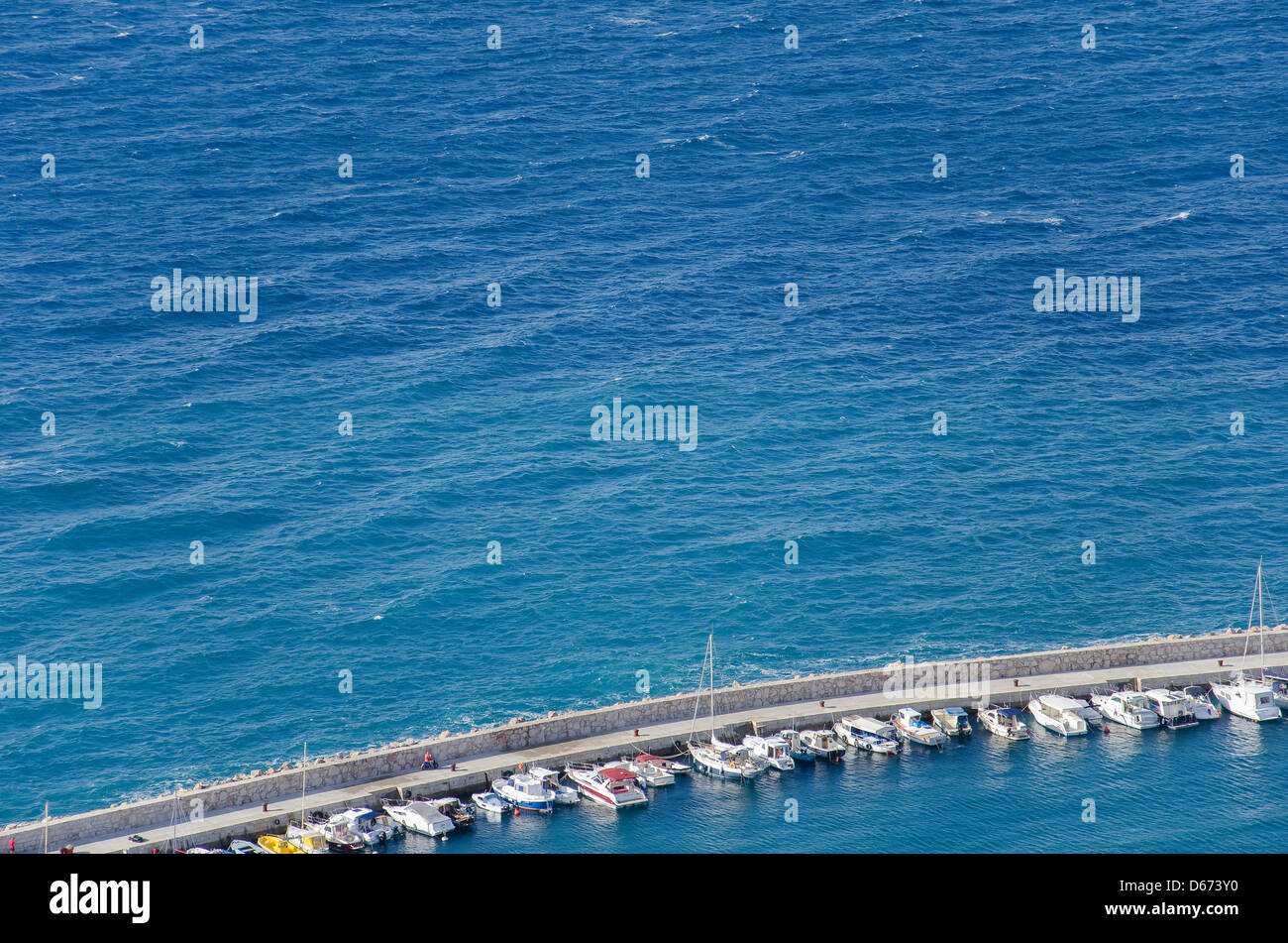 Blue ocean with boats hi-res stock photography and images - Alamy